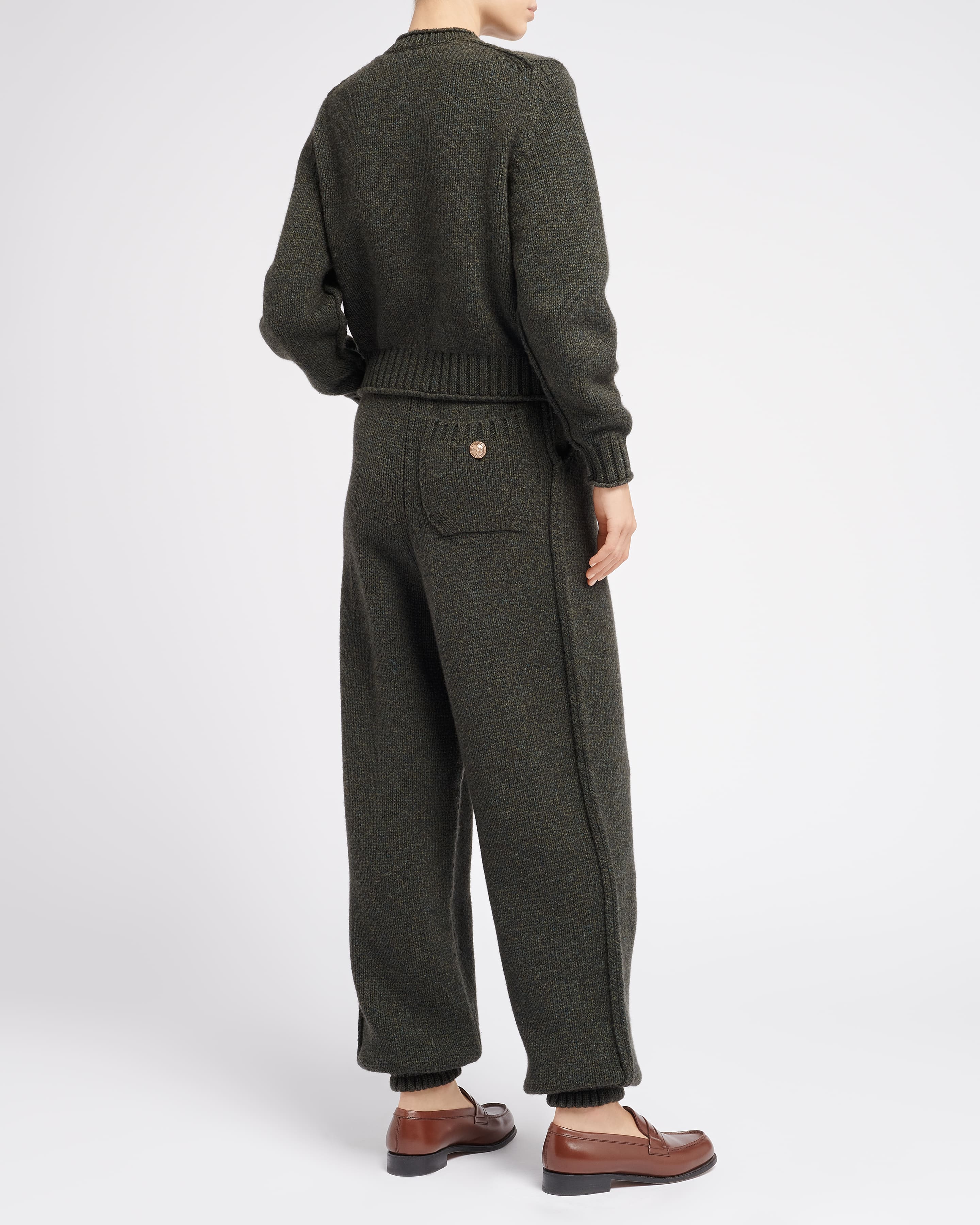 Cardigan in chunky cashmere with gold buttons – Barrie.com